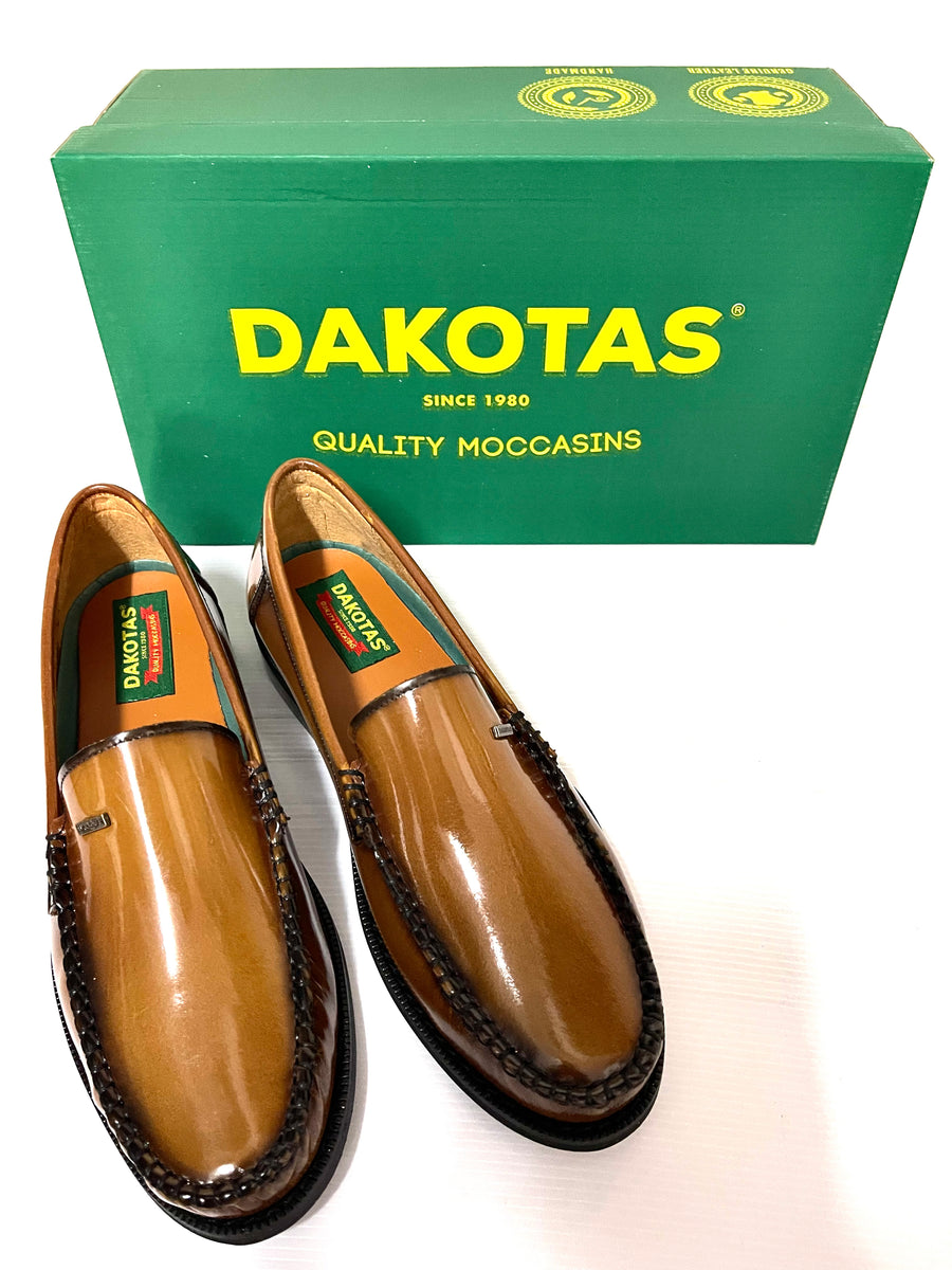 Mens Dakotas: VIC Hi-Shine Moccasin shoe in Tan – Smitty's Online